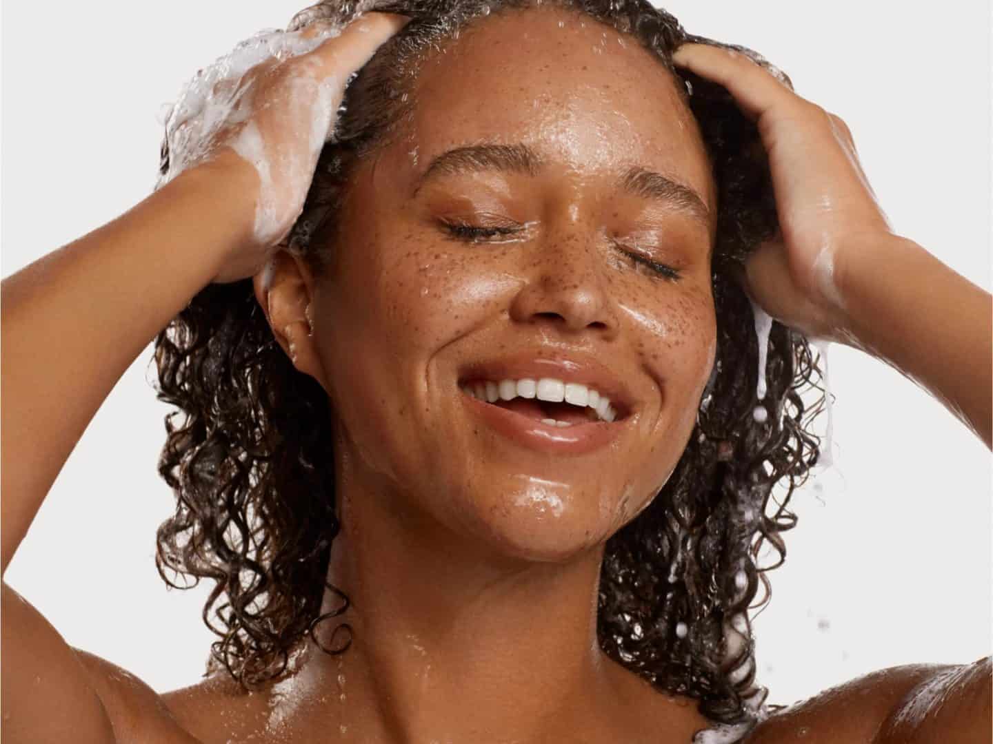 The Ultimate Guide To Co-Washing: Embrace The Curl In 5 Easy Steps ...